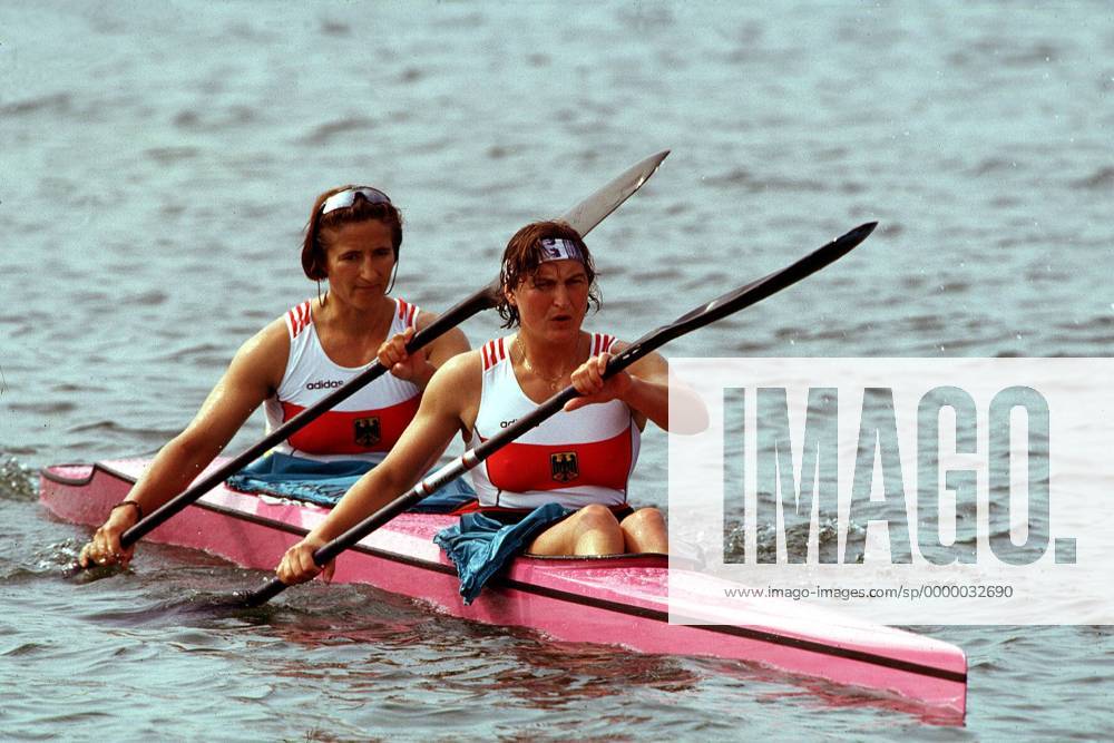 Im Ziel: Birgit Fischer (hinten) und Ramona Portwich haben den 2. Platz ...