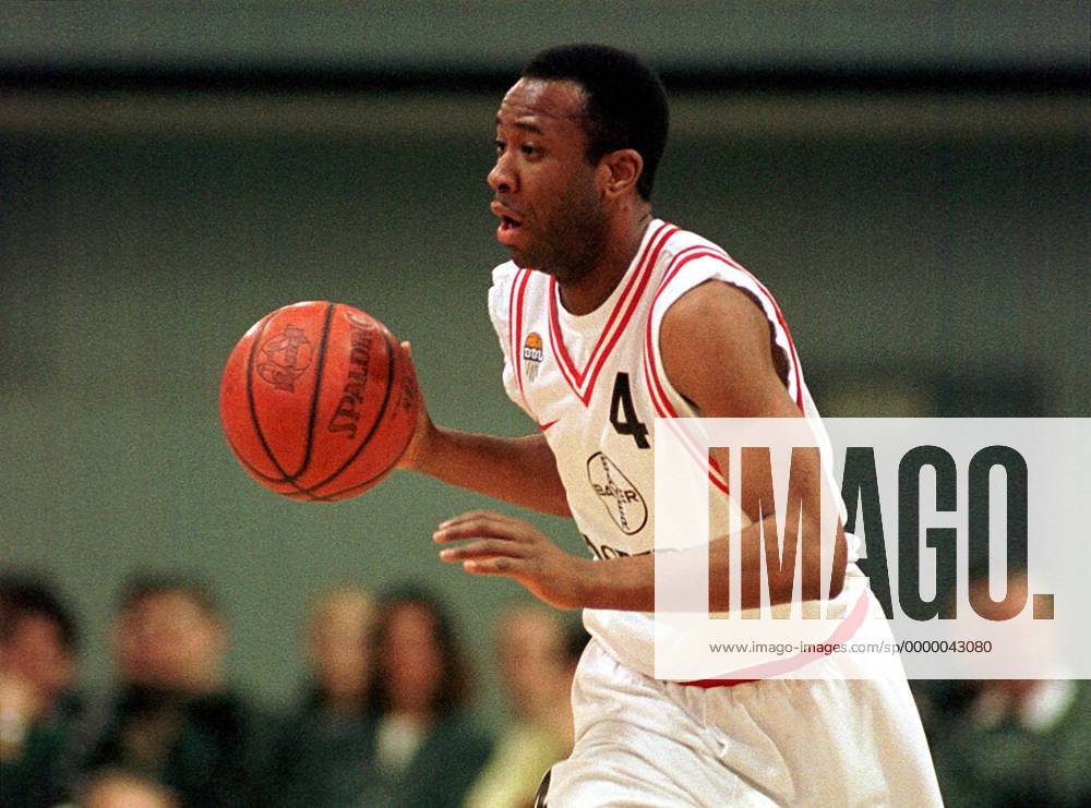 Milt Wagner am Ball Basketball 1. BL Herren Basketball Bundesliga ...