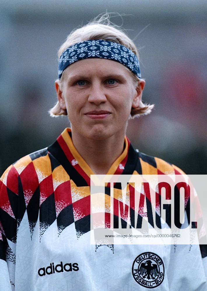 Doris Fitschen im Nationaltrikot Fußball Länderspiel Damen Frauen ...