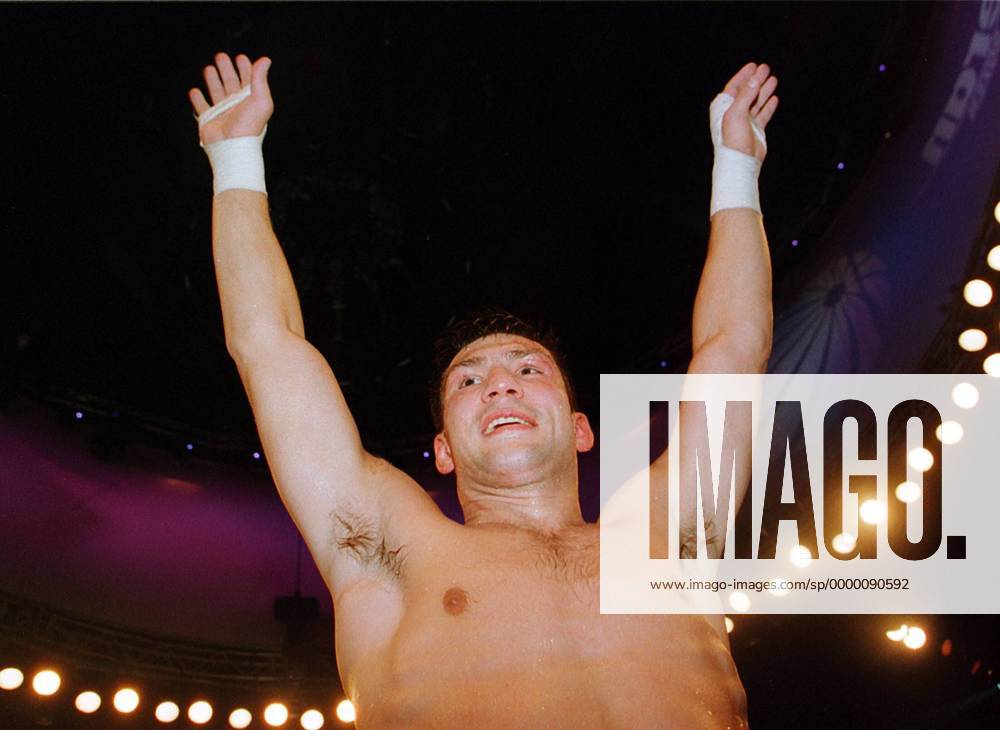 Tiger Dariusz Michalczewski jubelnd Boxen WM Herren Weltmeisterschaft ...