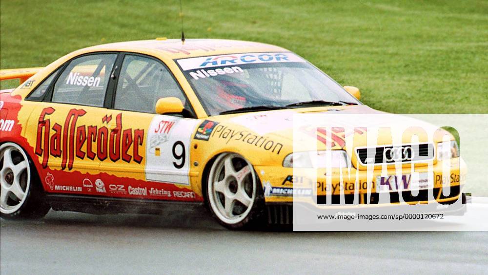 Kris Nissen in seinem Audi A4 Quattro Motorsport Herren STW-Cup 1999 ...