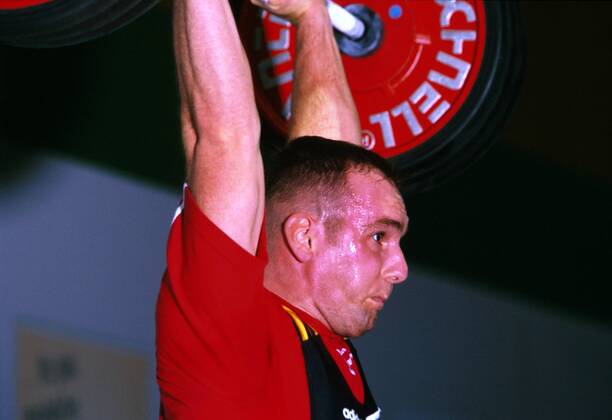 Marc Huster mit der Hantel über dem Kopf Gewichtheben EM Herren ...