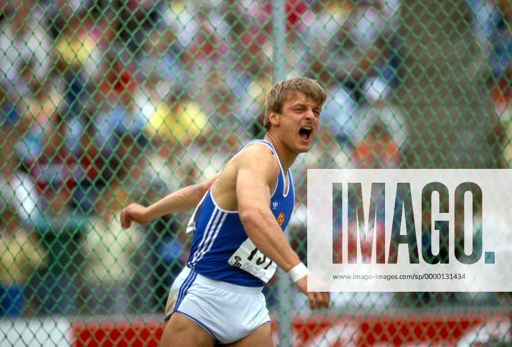 Torsten Voß schreit die Anspannung beim Diskuswurf hinaus Leichtathletik EM Herren