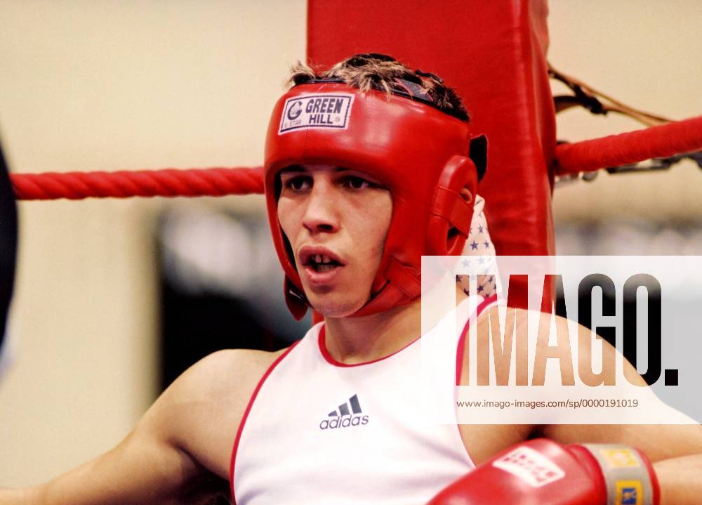 Geard Ajetovic (Jugoslawien) in der Ecke Boxen Herren Chemiepokal Halle ...