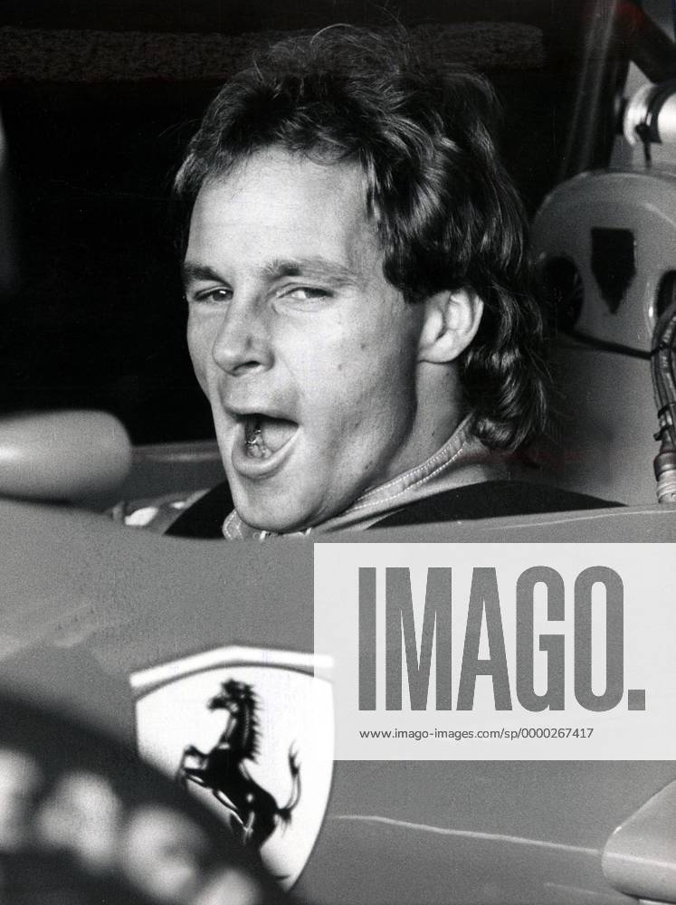 Gerhard Berger (Österreich Ferrari) langweilt sich im Cockpit seines ...