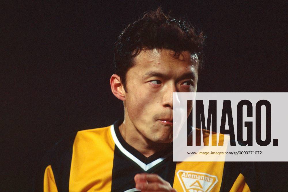 Xie Hui (Aachen) läuft das Wasser im Mund zusammen Fußball 2. BL Herren ...