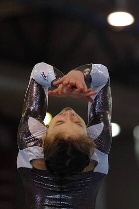 Ekaterina Lobazhniuk - Bodenturnen Turnen Damen World Cup Turnier 2001 ...