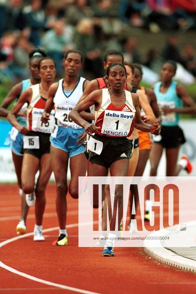 Gete Wami (Äthiopien) an der Spitze Leichtathletik Damen FBK-Games 2001 ...