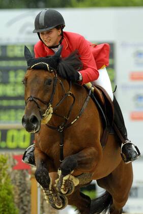 Anna-Maria Benner (Deutschland) auf Quebec Pferdesport Damen Riders ...
