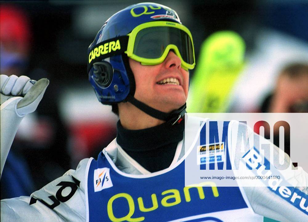 Sven Hannawald (Deutschland) jubelt Skispringen Herren 50 ...
