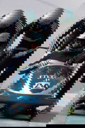 Pilot Detlef Richter, Bodo Ferl, Ludwig Jahn und Alexander Szelig ...