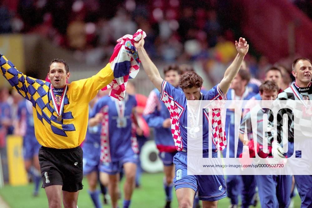 Torwart Drazen Ladic (li.) und Davor Suker (beide Kroatien) - zwei ...