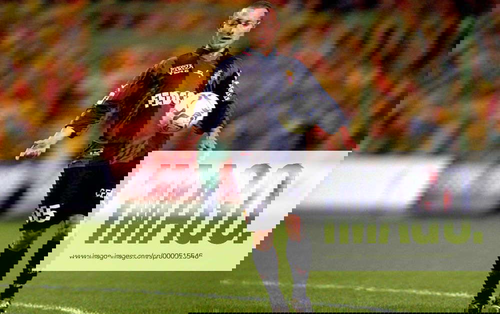 Cyril Rool (Monaco) am Ball Fußball Herren Division 1 2001 2002, 1 ...