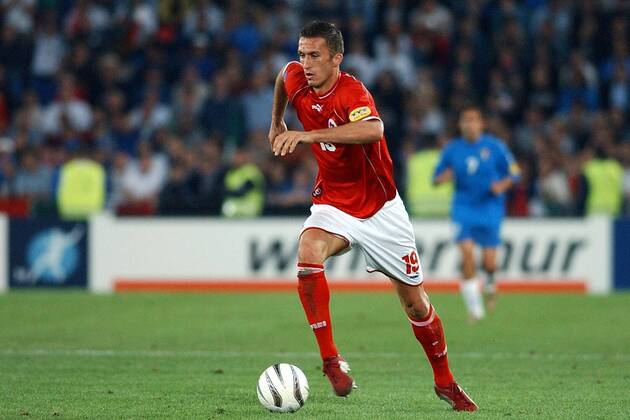 Johan Berisha am Ball Fußball EM Herren U-21 Europameisterschaft 2002 ...