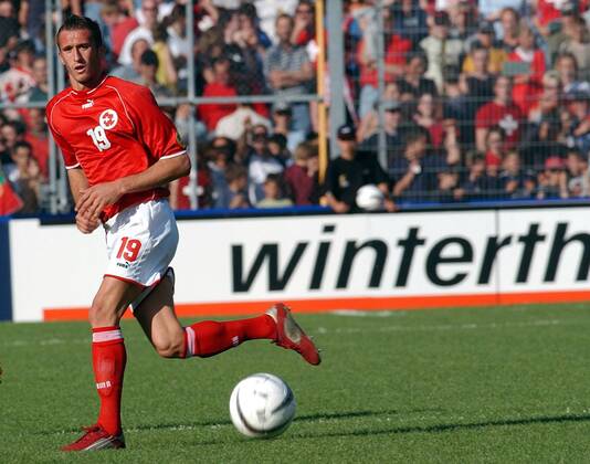 Johan Berisha am Ball Fußball EM Herren U-21 Europameisterschaft 2002 ...