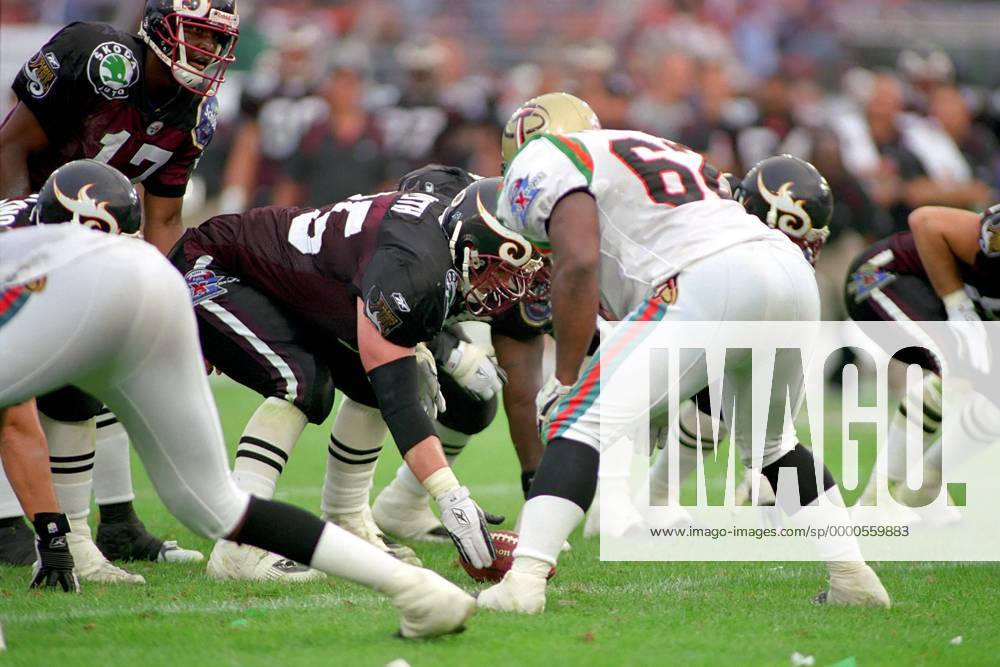 Center Dustin Keith und Quarterback Tee Martin American Football Herren ...