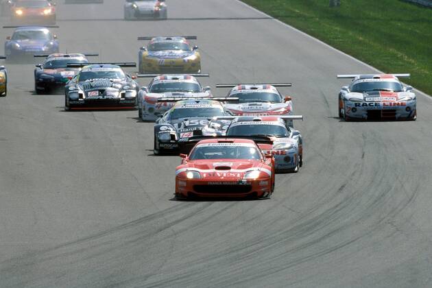Start zum FIA GT-Cup von Brno Motorsport Herren FIA GT-Cup 2002 ...