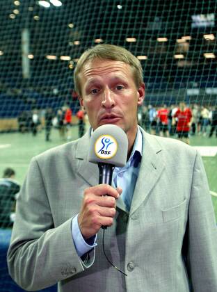 Sportmoderator Uwe Semrau (Deutschland) vom DSF, berichtet live aus ...