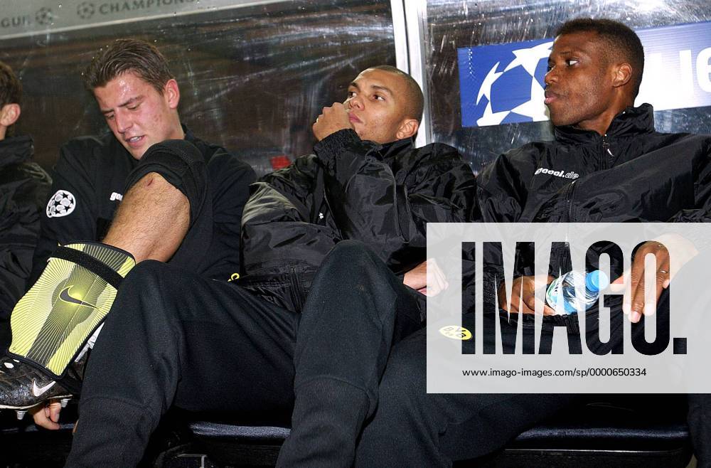 Ersatzbank BVB, v. li.: Torwart Roman Weidenfeller, Marcio Amoroso ...