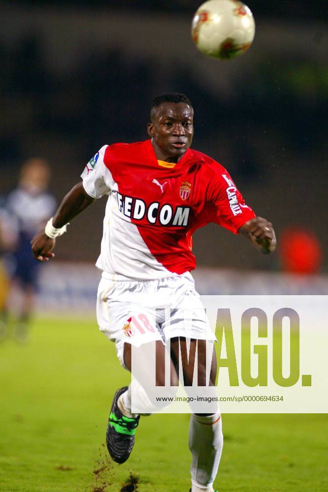 Shabani Nonda (Monaco) Fußball Herren Ligue Une 2002 2003, 1 ...