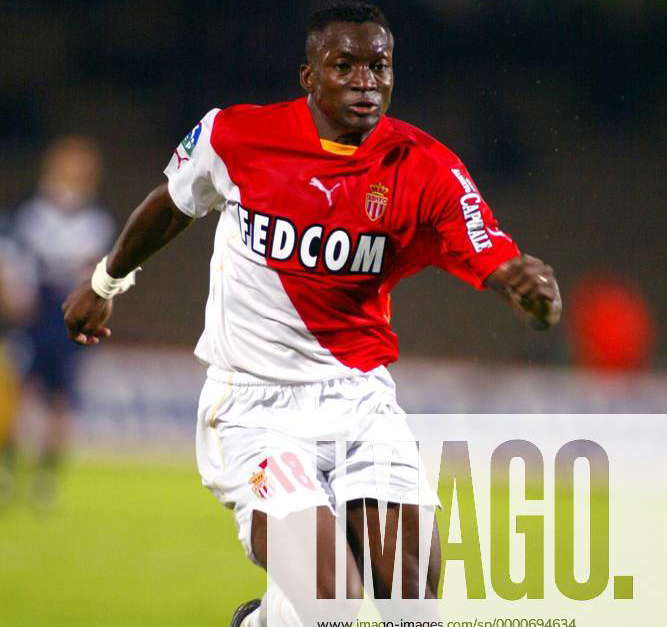 Shabani Nonda (Monaco) Fußball Herren Ligue Une 2002 2003, 1 ...
