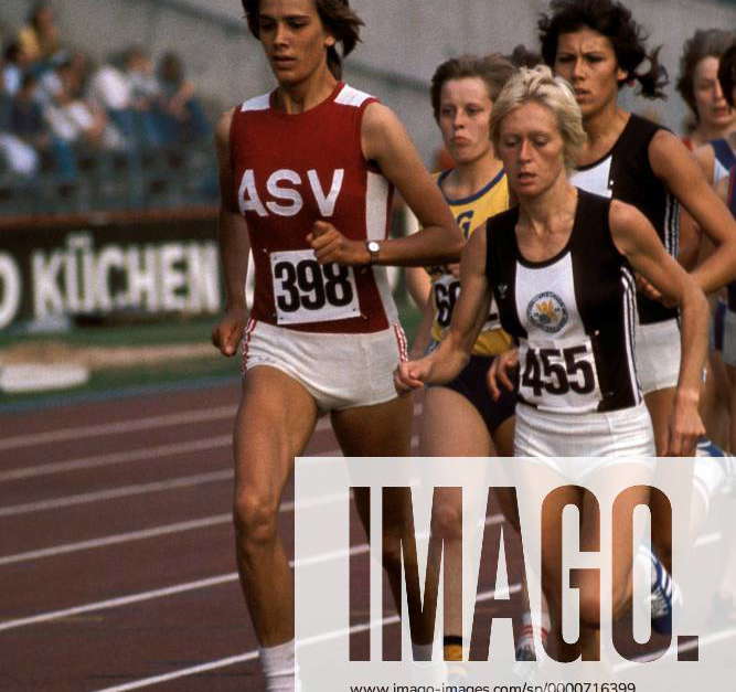 Brigitte Kraus (li., ASV Köln) und Ellen Wellmann (TuS 04 Leverkusen ...