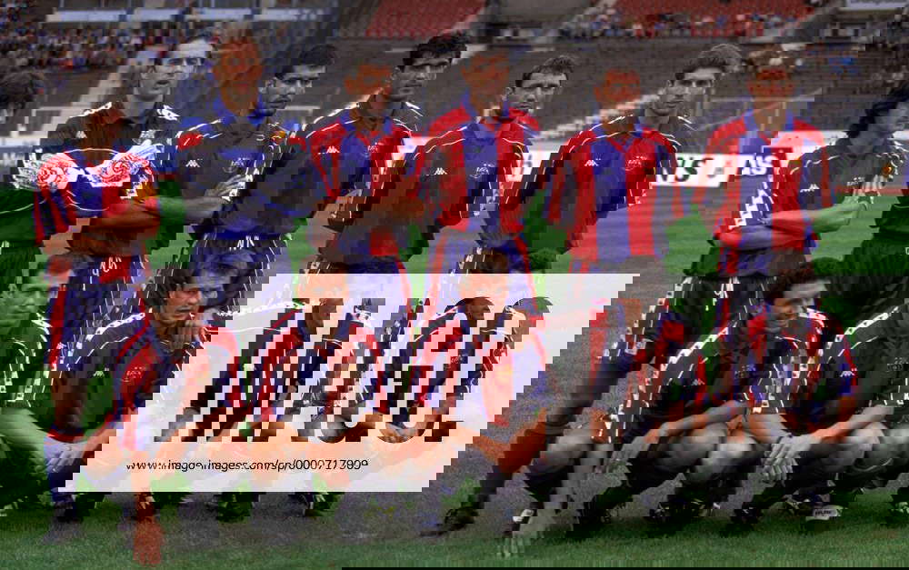 Mannschaftsbild Barca, hinten v.li.: Jose Maria Bakero, Torwart Jesus ...