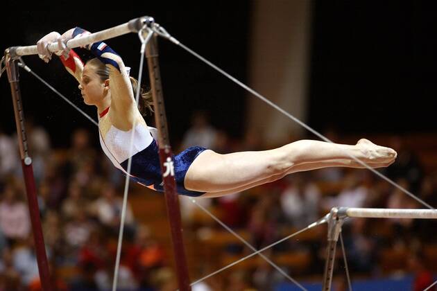 Laura van Leeuwen - Stufenbarren Turnen WM Damen Weltmeisterschaft 2002 ...