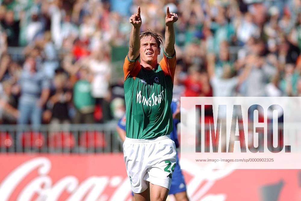 Tim Borowski (Bremen) - Torjubel Fußball 1. BL Herren Saison 2003 2004 ...