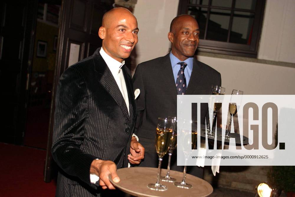 Edwin Moses (USA, re. ehemaliger 400m-Hürden-Weltrekordler) und Ex-400m ...