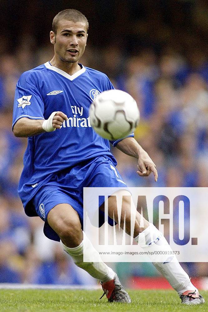 Adrian Mutu (Chelsea) am Ball Fußball Herren English Premier League ...