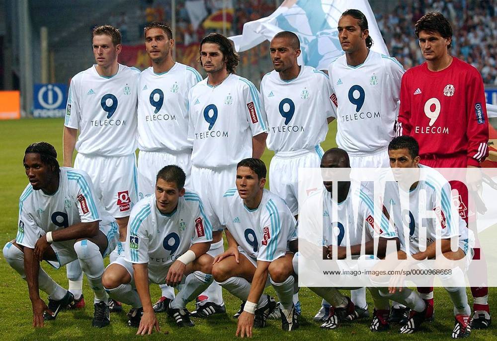 Mannschaftsfoto Marseille, hinten v. li.: Stepan Vachousek, Johnny ...