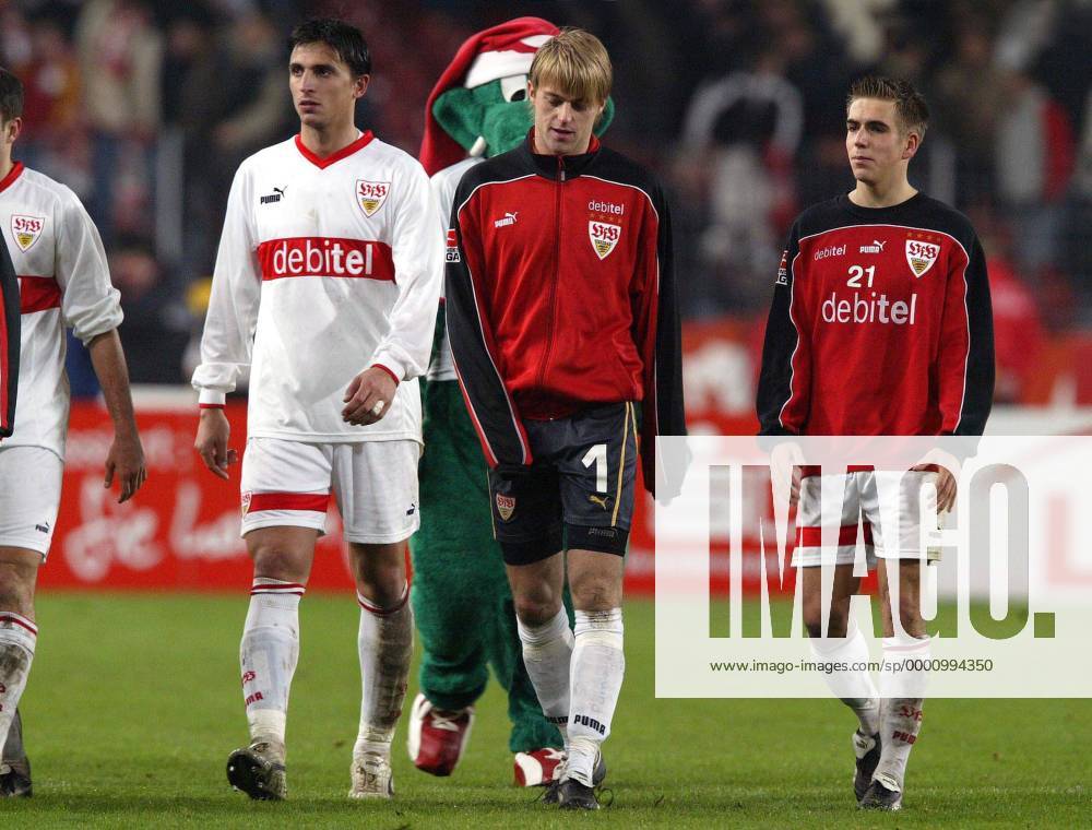 Unzufriedener Abgang der Stuttgarter, v.li.: Fernando Meira, Torwart ...