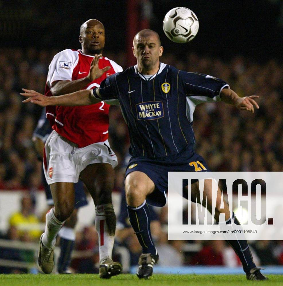 Dominic Matteo (Leeds, re.) gegen Sylvain Wiltord (Arsenal London ...
