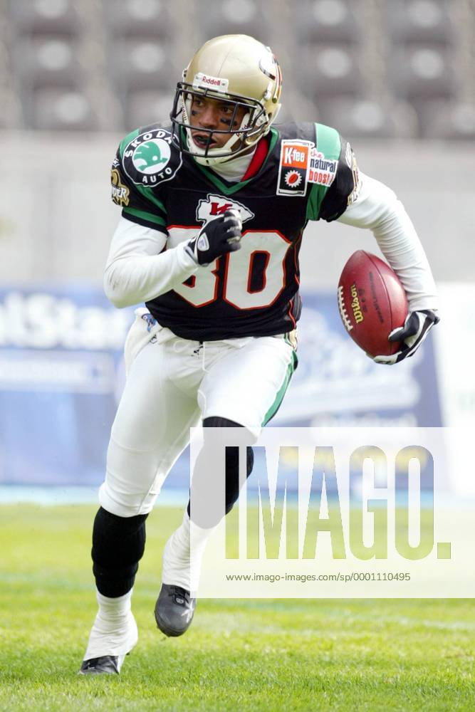 Wide Receiver LaShaun Ward (Berlin Thunder) läuft mit der Pille ...