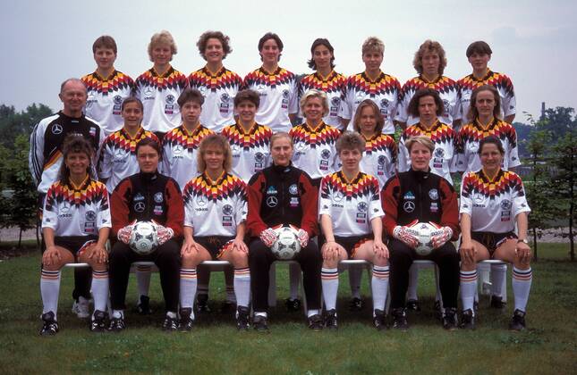 Kader Deutschland, hi.v.li.: Tina Wunderlich, x, Dagmar Pohlmann ...