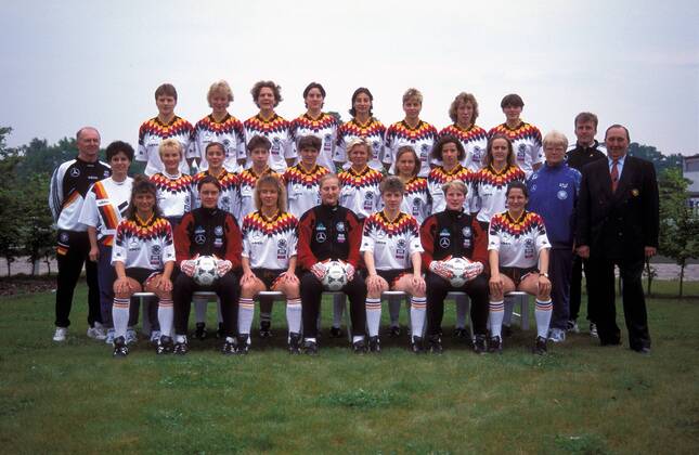 Kader Deutschland, hi.v.li.: Tina Wunderlich, x, Dagmar Pohlmann ...