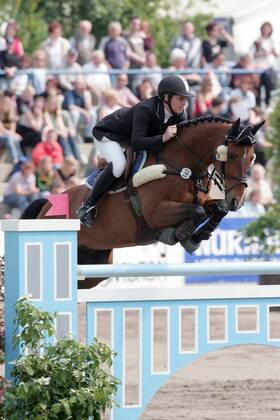 Anna-Maria Benner auf Pablo Pferdesport Damen 41. Maimarktturnier 2004 ...