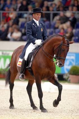 Juan Antonio Jimenez Cobo auf Guizo Pferdesport Grand Prix Herren CHIO ...