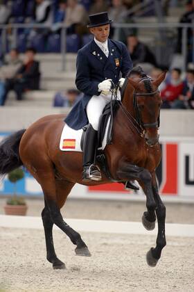 Juan Antonio Jimenez Cobo auf Guizo Pferdesport Grand Prix Herren CHIO ...