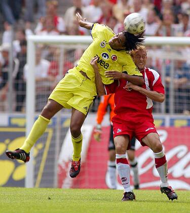 Pierre van Hooijdonk gegen Carsten Cullmann Fußball Herren ...