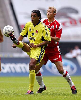 Pierre van Hooijdonk gegen Carsten Cullmann Fußball Herren ...