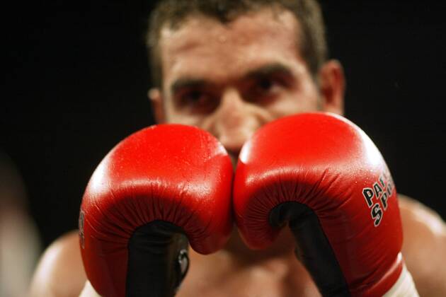 Der Boxer ist kampfbereit Boxen Herren Kampfabend 2004, Boxsport ...