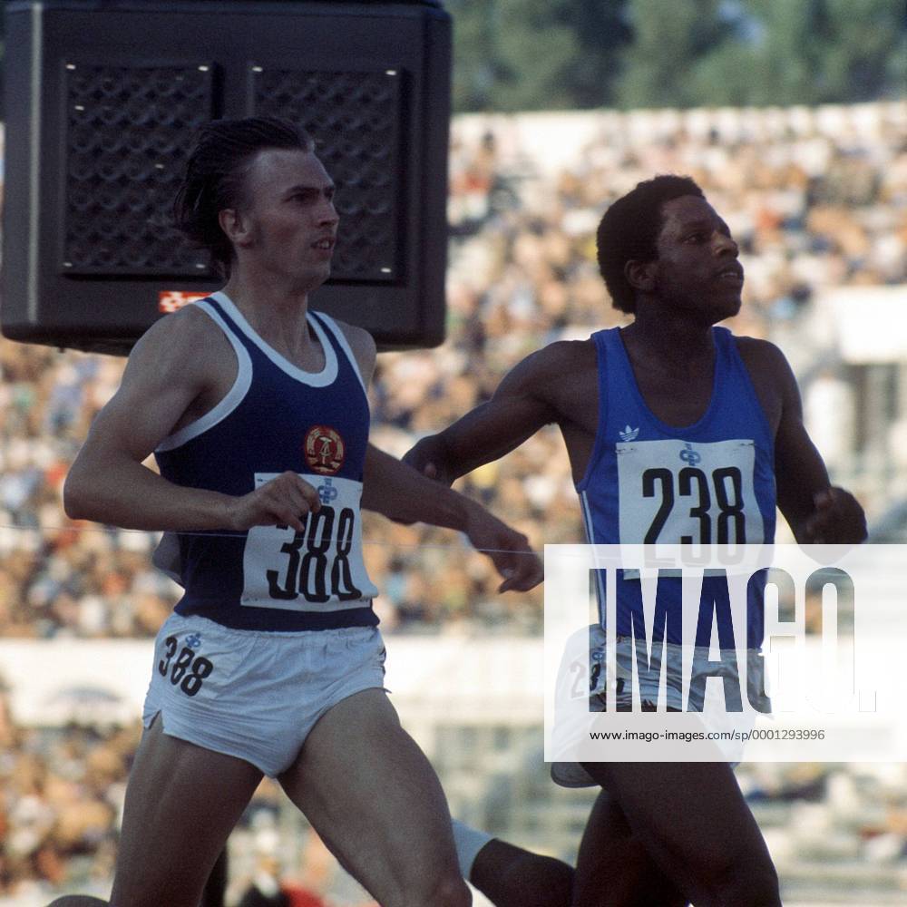 Hans Jürgen Bombach (li., DDR) Leichtathletik EM Herren Europameisterschaft 1974, 200m, 200 m