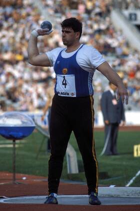 Udo Beyer Leichtathletik Herren Kugelstoßen 1986, Kugel, Kugelstoß ...