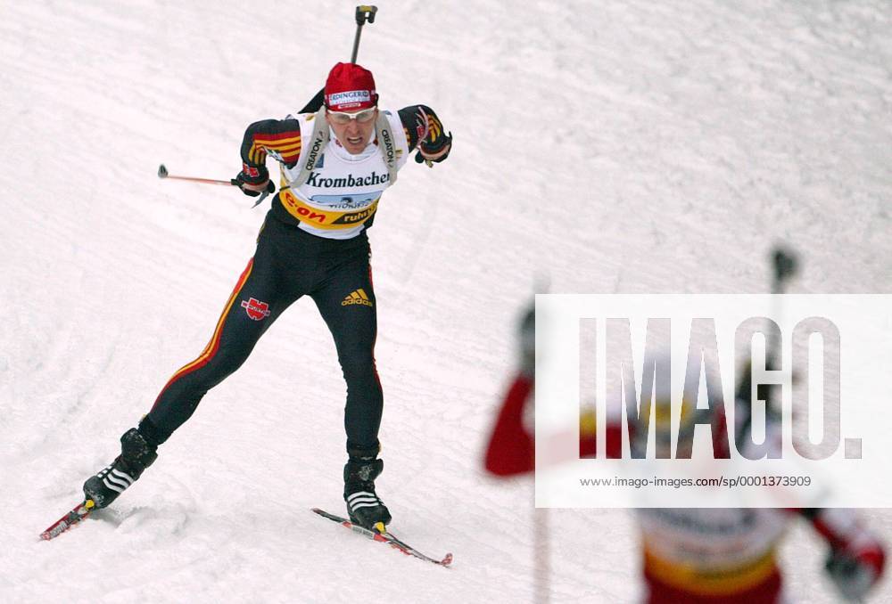Michael Greis vor einem Anstieg Biathlon Herren Weltcup 2004 2005, Welt ...
