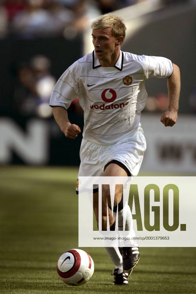 Luke Chadwick am Ball - PUBLICATION ONLY FOR GERMAN, SWISS, AUSTRIAN ...