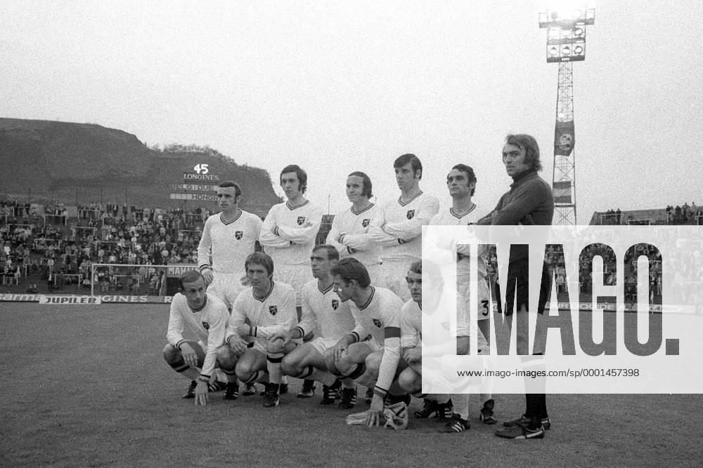 Mannschaftsbild Belgien, hi.v.re.: Torwart Christian Piot, Leon Dolmas ...