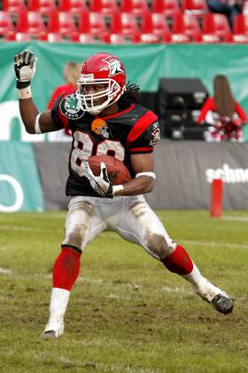 Wide Receiver C. J. Jones (Cologne Centurions) mit der Pille American ...