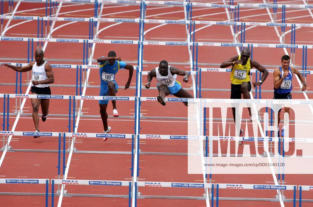 110m Hürden, v. li.: Cedric Lavanne, Arend Watkins, Ladji Doucoure, Redelen dos Santos und